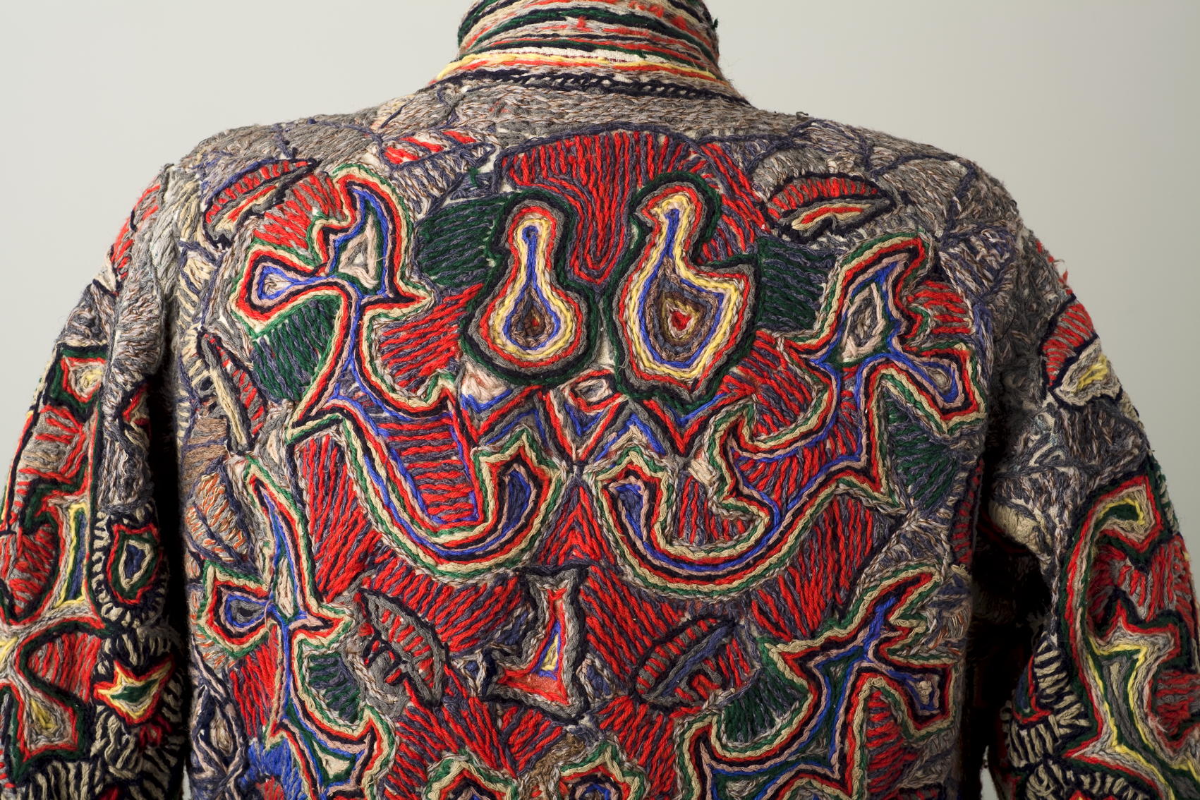 ROBE DE BONNEVAL – RAW VISION